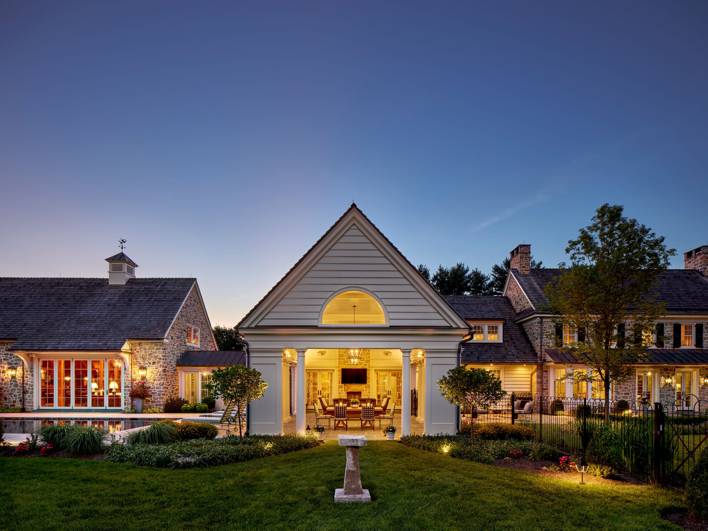 Stately Manor - worthingtonshagencustombuilder